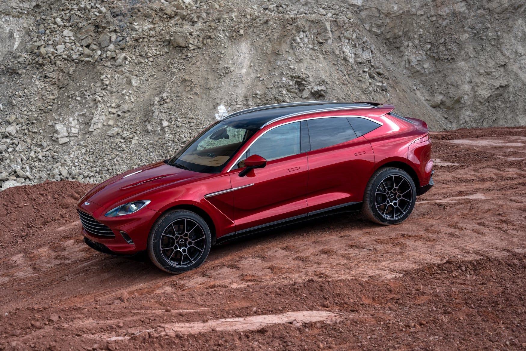 Pirelli – Exclusive Tyre Supplier For New Aston Martin DBX – Tyre Trade ...